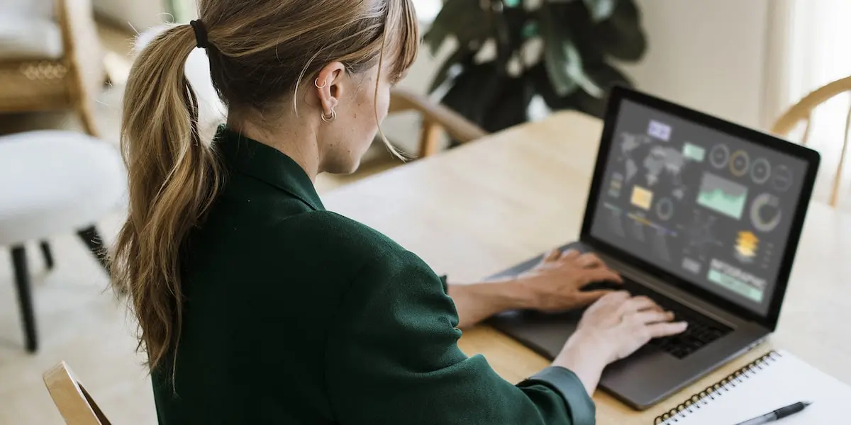 What Qualifications Do You Need To Become a Data Analyst?